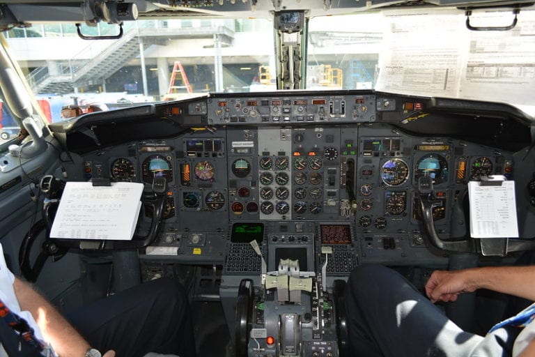 Thomas Global Achieves Cockpit Display Upgrade Certification on 737 ...