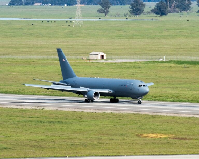 US Air Force Considering Possible Autonomous, Stealth Attributes for ...