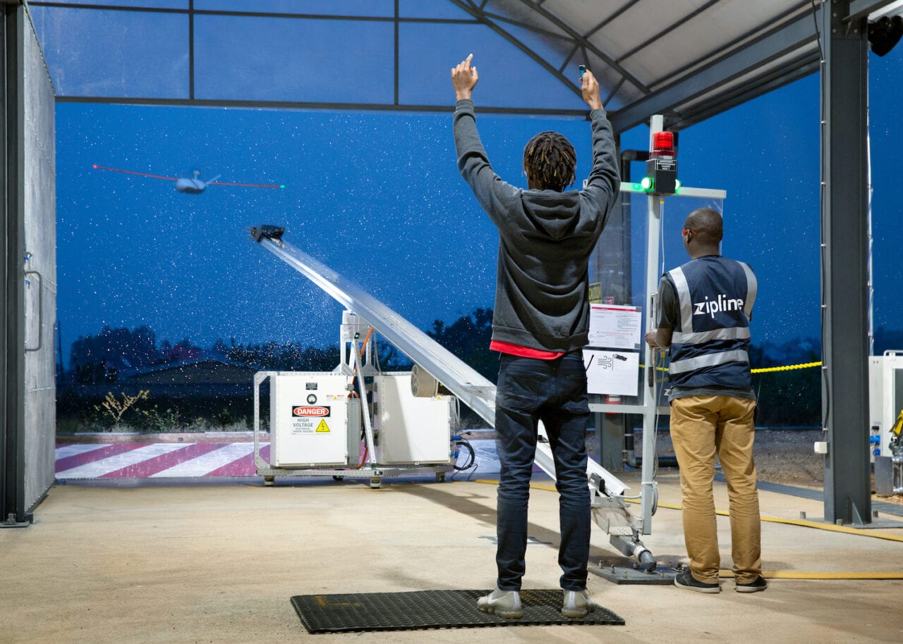 Zipline Drones to Deliver COVID-19 Vaccines - Avionics International Zipline Drones to Deliver COVID-19 Vaccines - Avionics International