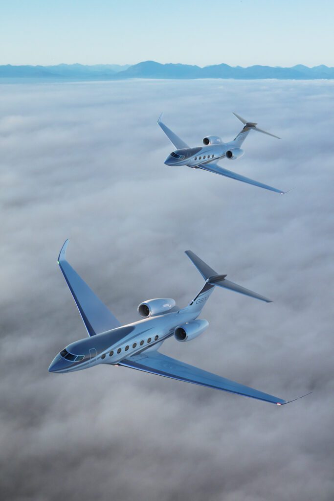 Gulfstream's New G400, G800 Jets Keep Symmetry Flight Deck - Avionics ...