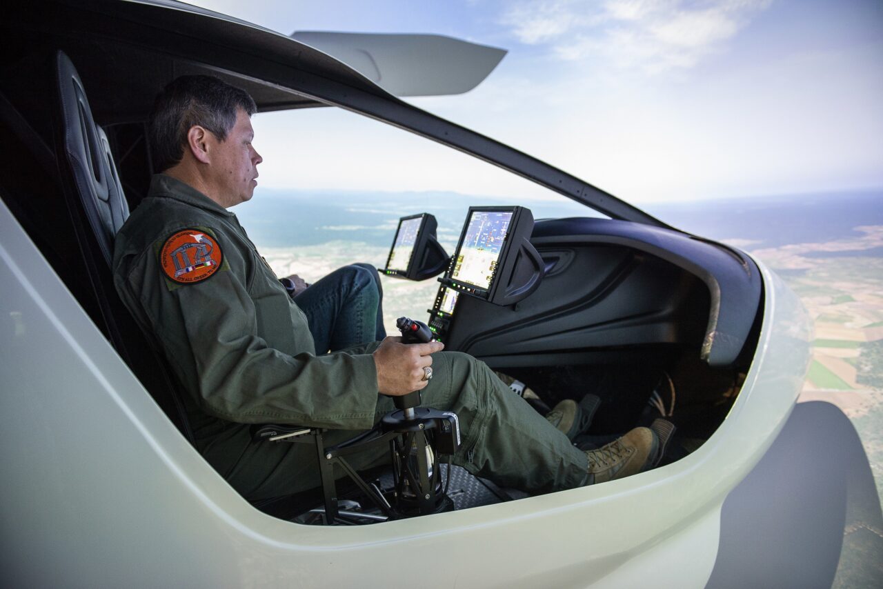 USAF Pilots Conduct First-Ever Crewed eVTOL Flight with BETA Aircraft ...