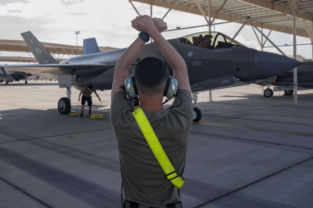 Canada Chooses F-35A in Future Fighter Competition - Avionics International