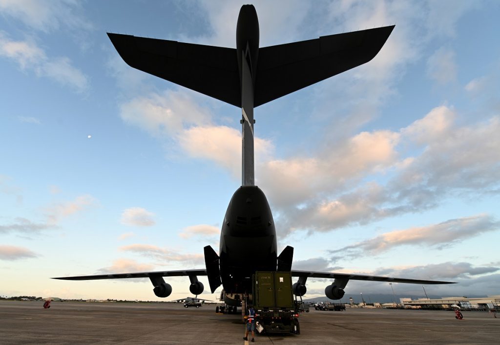 US Air Force to Upgrade C-5M Super Galaxy Cockpit Controls and Displays ...