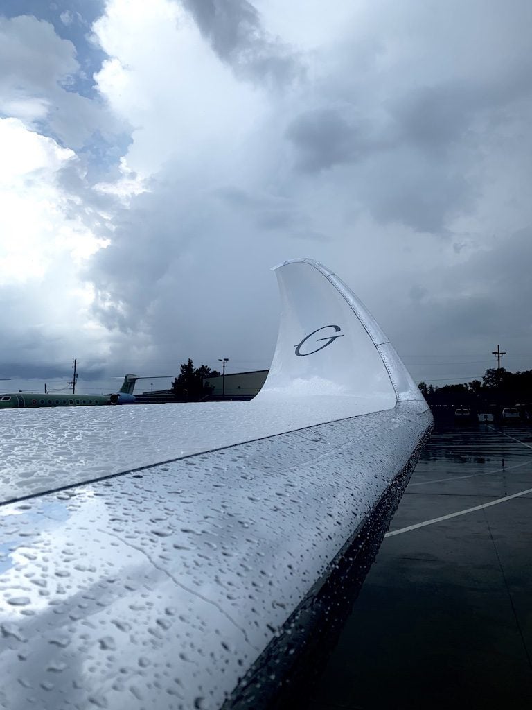 Gulfstream Completes First Flight of New G800 - Avionics International