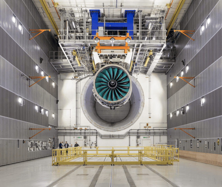 Rolls-Royce Finishes Building UltraFan Demonstrator Engine - Avionics ...