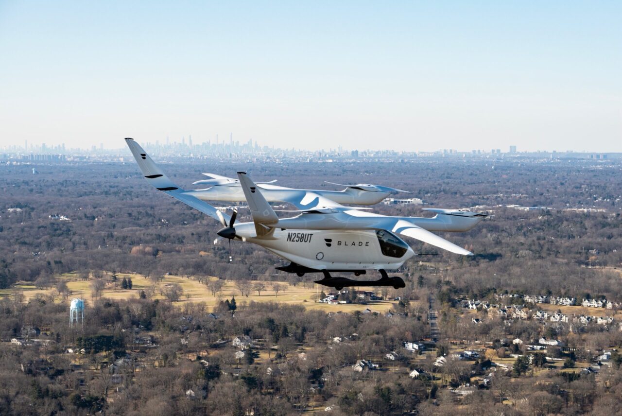 Blade and BETA Conduct Test Flight of Piloted eVTOL Aircraft - Aviation ...