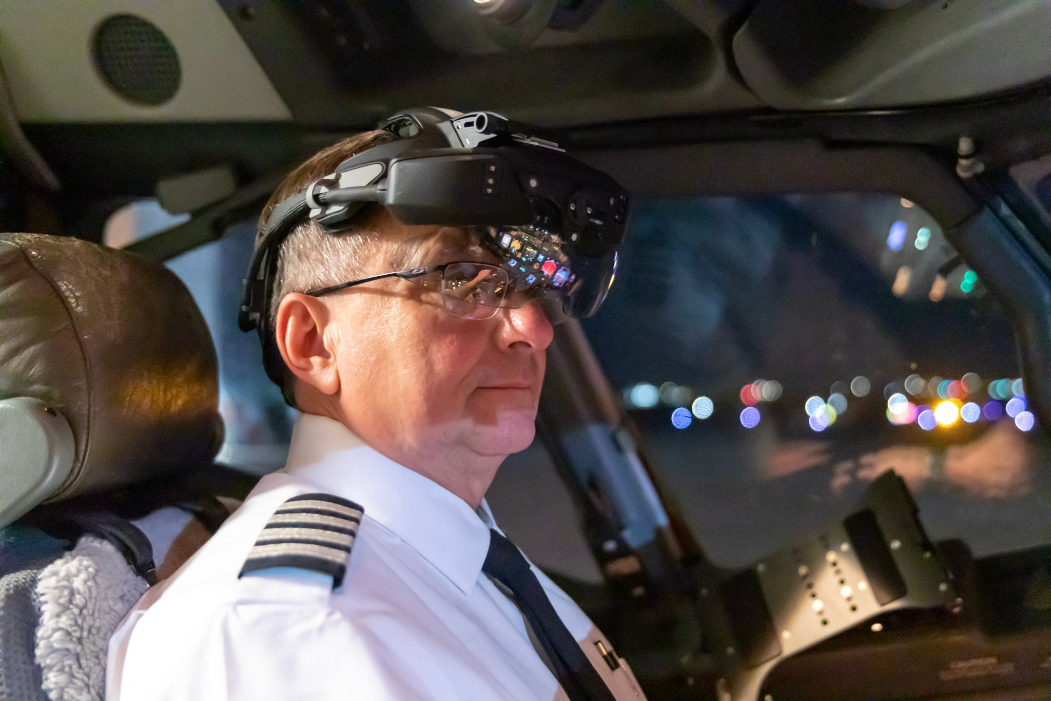 Looking into Today’s Enhanced Flight Vision Systems - Avionics International
