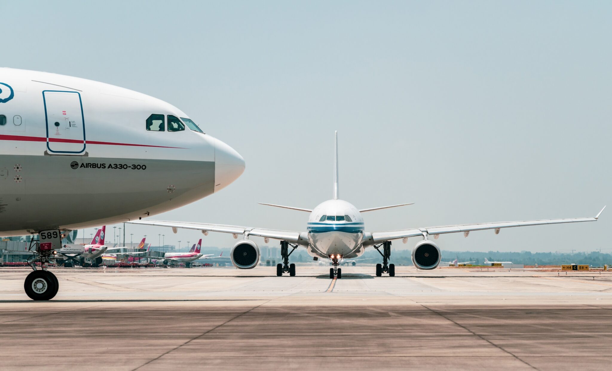 Cockpit Competition Heats Up as Next-Gen Widebodies Drive an Avionics ...